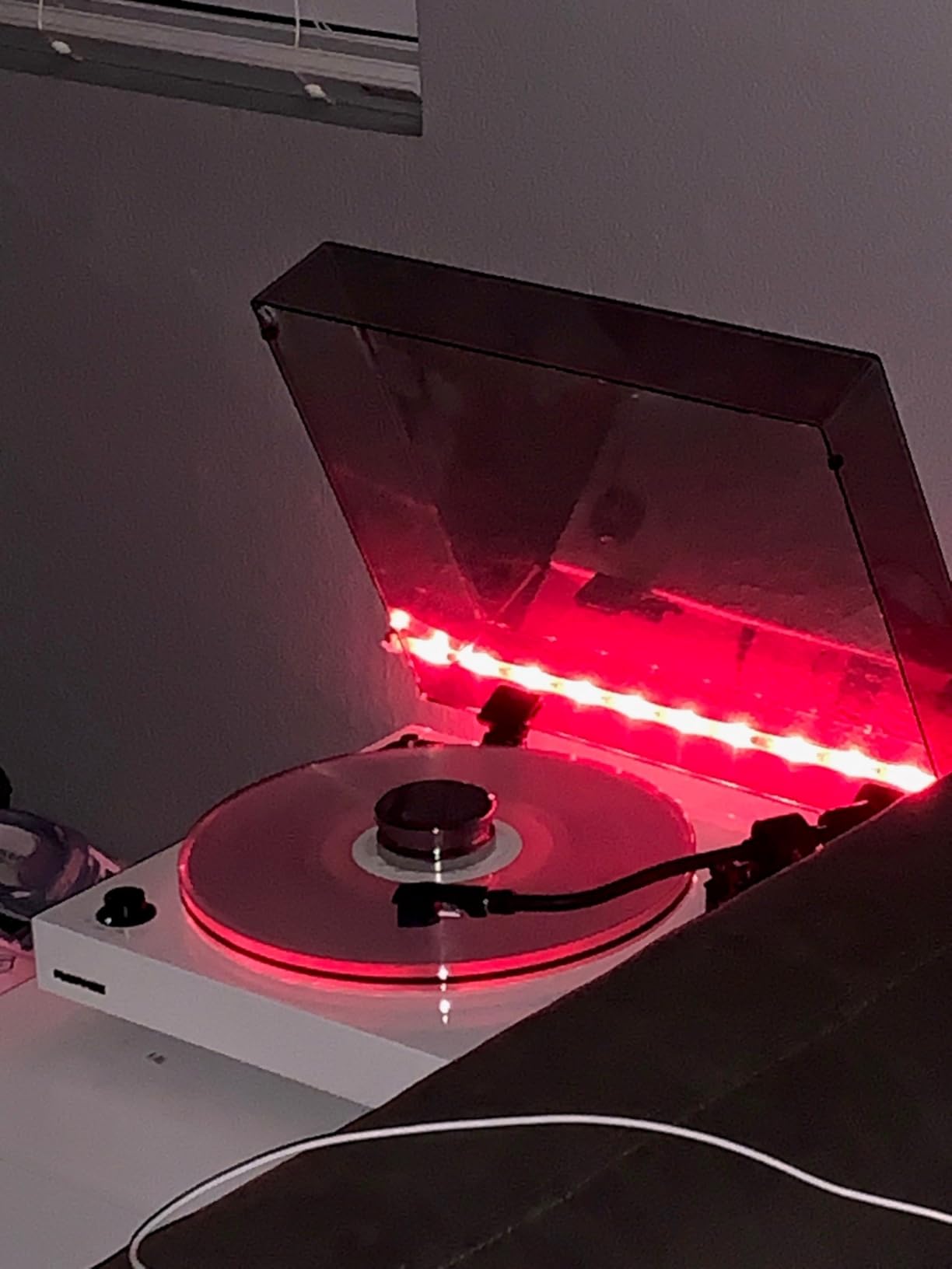 6 Best High End Turntables Under $2000 (May 2026) Expert Picks