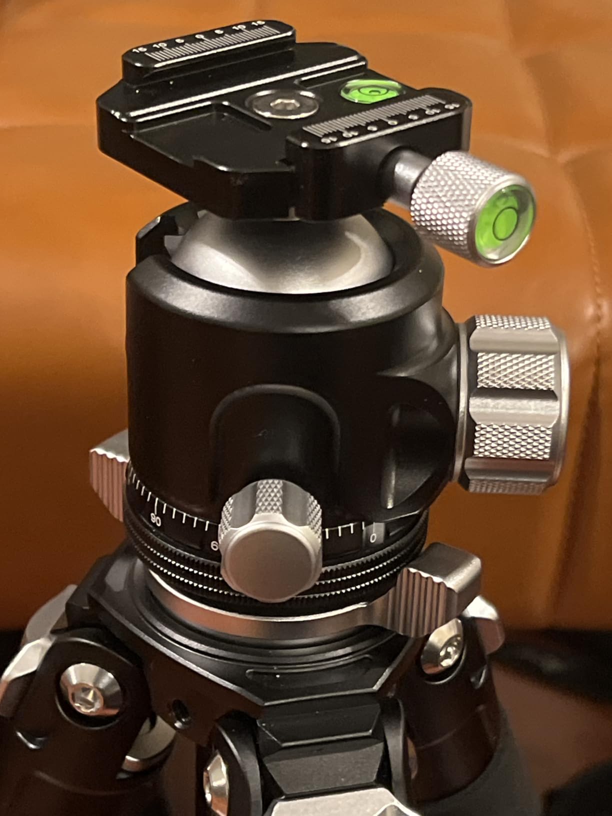 10 Best Camera Tripods Carbon Fiber Professional (May 2026) Reviewed